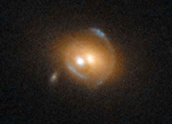 How to precisely weigh a quasar’s host galaxy | Kavli Institute for ...